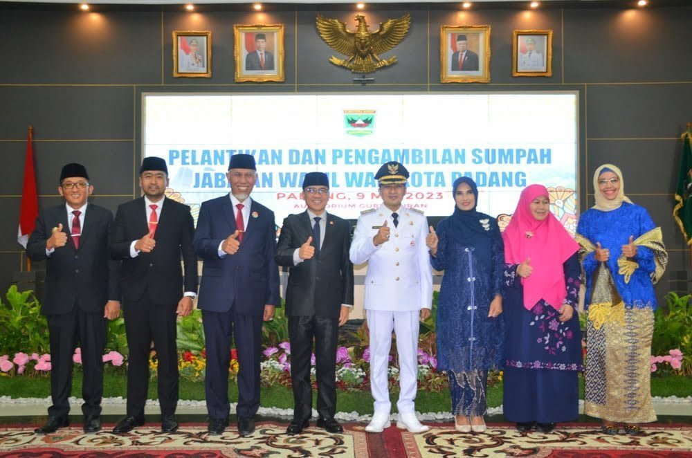 Ekos Albar Resmi Jabat Wawako Padang Sisa Jabatan 2019-2024